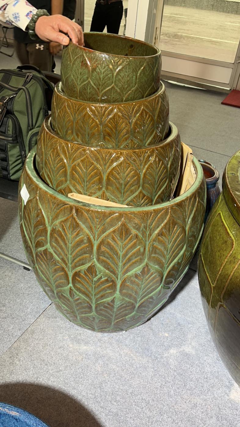 Set of 4 Glazed Ceramic Pots with Leaf Design - Modern Round Planters ...