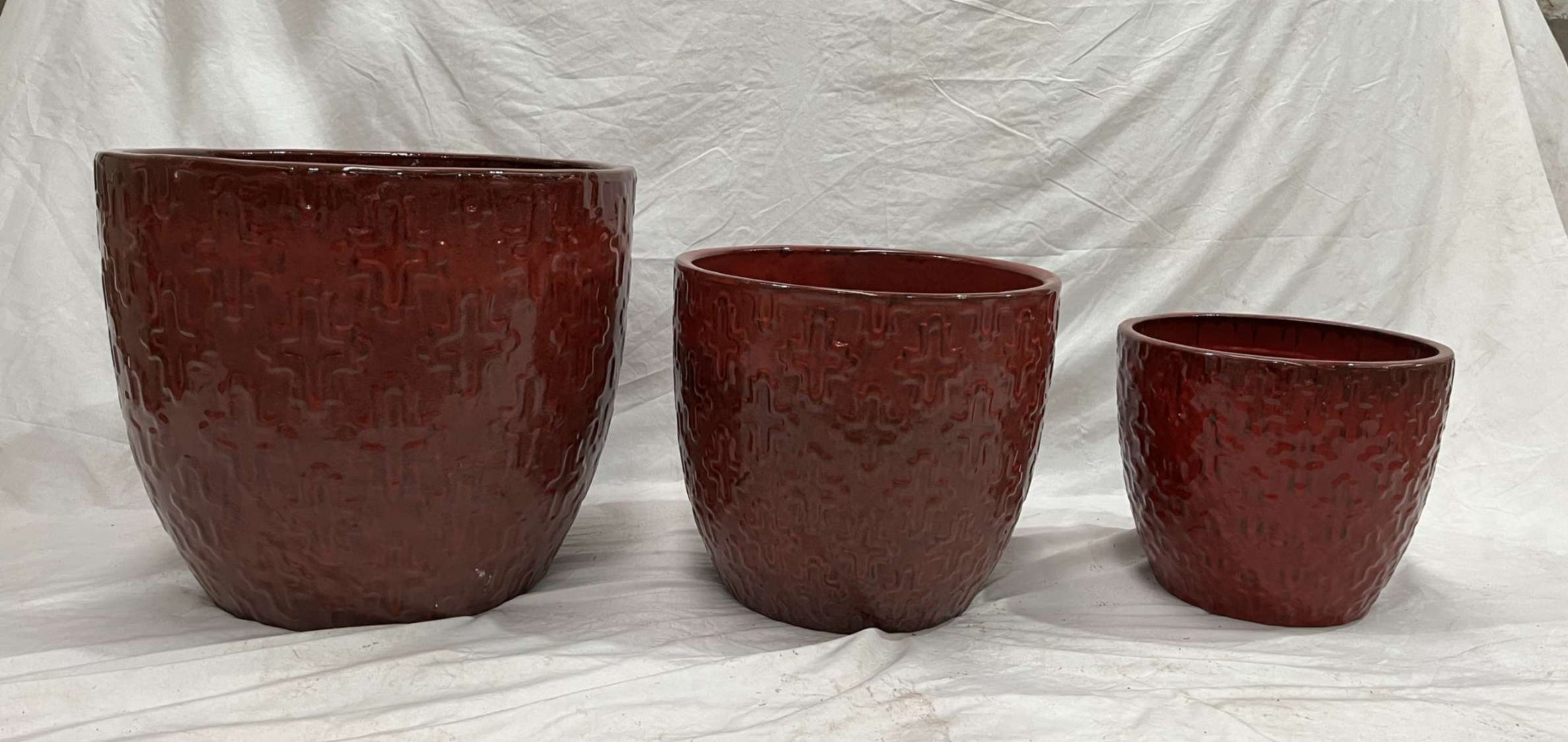Elegant Red Black Ceramic Planters | Textured Design for Modern Gardens ...