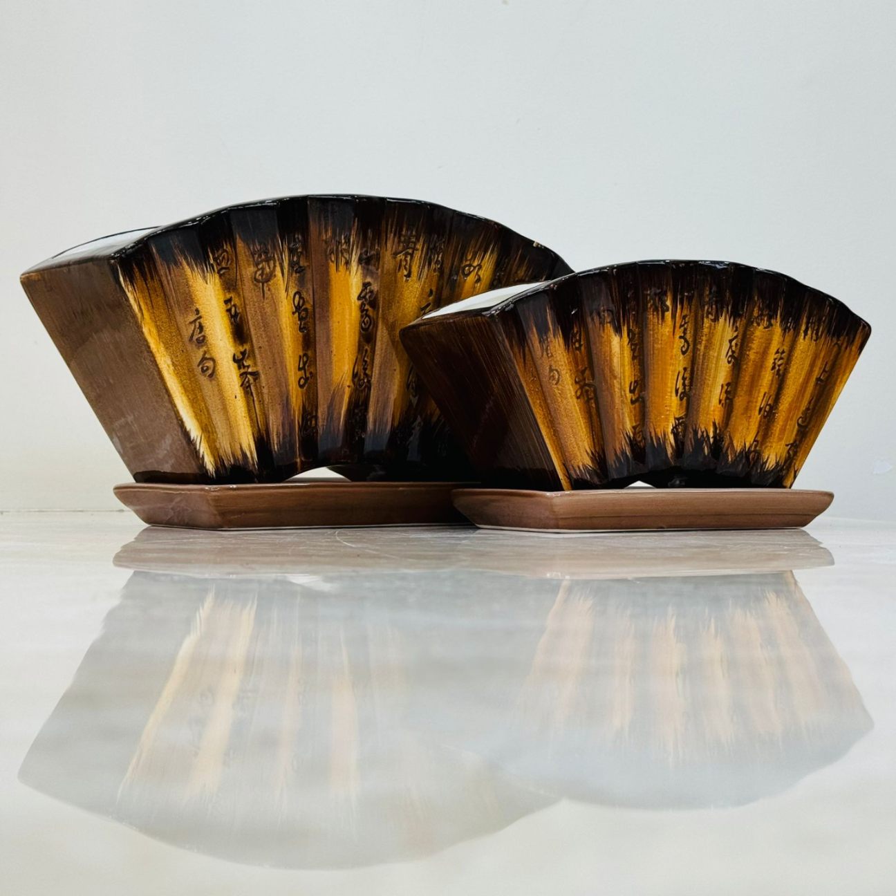 Harmony Fan Planter Set of 2 - Unique Ceramic Fan-Shaped Pots ...