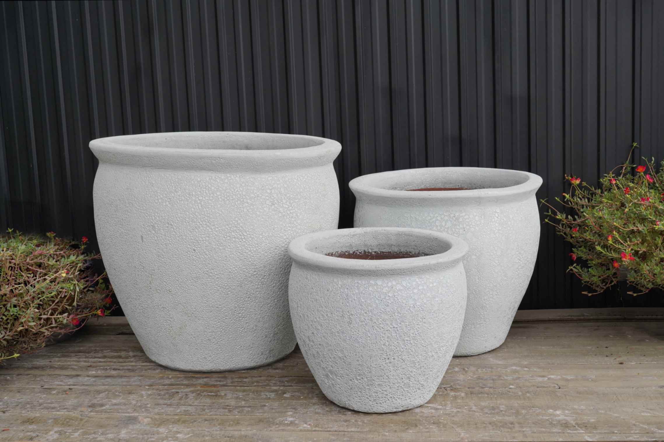 Large White Round Ceramic Pots with Textured Finish | Modern Garden ...
