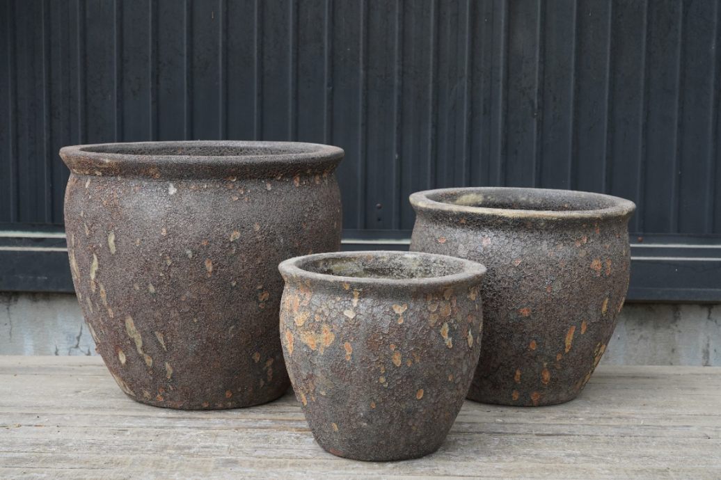 Large Rustic Brown Ceramic Pots with Weathered Finish – ChhajedGarden.com